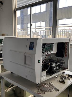 China 45L Automatic Tabletop Autoclave Sterilizer Electric Door Lock For Operating Room for sale