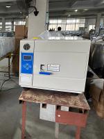 Quality 50L Table Top Autoclave Machine Handle Door Puse Vacuum Instrumens Sterilization for sale