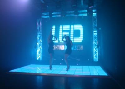 China Professional DIP 3 in 1 RGB P16 Rental LED Display Screen for Mobile Events for sale