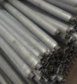 Cina Il raffreddamento di DELLOK sovrapponeva il tipo metropolitana di LL di aletta del acciaio al carbonio di A192 SMLS senza cuciture in vendita