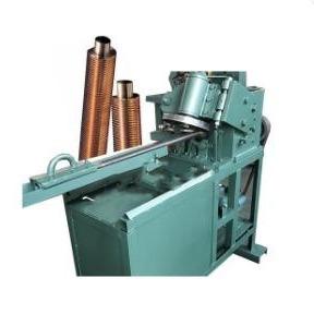 Chine L'acier au carbone de DELLOK a expulsé machine de Finning de tube de 415V 10FPI à vendre