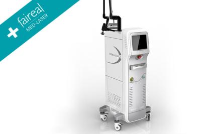 Cina Pelle che stringe la cassaforte a macchina frazionaria del laser di CO2 di IPL rf di rimozione della cicatrice nessun effetti collaterali in vendita