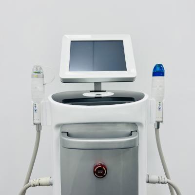 Cina Il fronte solleva la macchina professionale 50W di 0.1mm -4.0mm rf Microneedling in vendita