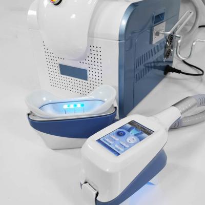 Cina Un corpo di 360 angoli che dimagrisce la macchina di congelamento grassa 100mw/Pcs di Cryolipolysis in vendita