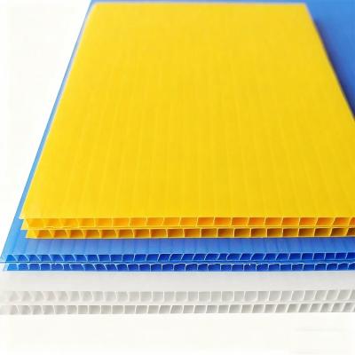 China Polypropylene Corrugated Plastic Sheet Lightweight PP Hollow Sheet for sale
