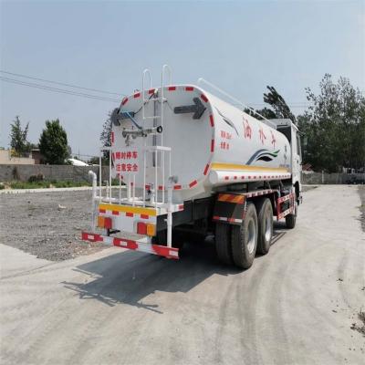 Cina Sino Truck HOWO 6x4 Water Truck 12-16m Area di aspersione 25000kg Peso lordo del veicolo in vendita