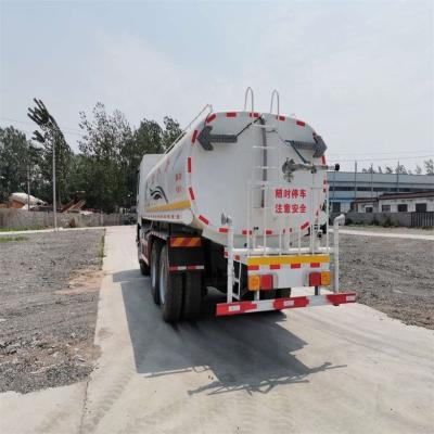 Cina Serbatoio in acciaio al carbonio Isuzu Howo Camion dell' acqua in perfette condizioni Giappone importato di seconda mano in vendita