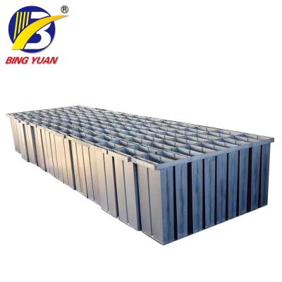 Cina Macchina commerciale della macchina per ghiaccio di R404A 124.3KW 380V 25KG, macchina commerciale del cubetto di ghiaccio in vendita