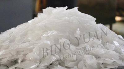 Cina Il CE di fabbricazione della Cina ha certificato la macchina per ghiaccio del fiocco di alta qualità, la macchina del ghiaccio del fiocco, la capacità quotidiana 15T in vendita