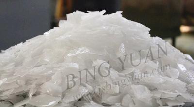 Cina Macchina industriale della macchina per ghiaccio del fiocco di 2.8KW 800KG, piccola macchina del ghiaccio del fiocco in vendita