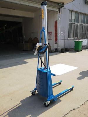 Cina Carrello elevatore elettrico a pile del posizionatore del lavoro d'ufficio 330 libbre 220 libbre di capacità per il magazzino in vendita