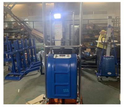 Cina La mano portatile a pile del camion dell'impilatore del pallet del carrello elevatore solleva la capacità 400kg in vendita