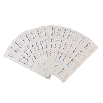 China Medical Non Woven Plain Alcohol Prep Pads Custom 70% Isopropyl Alcohol Cleaning Pads for sale