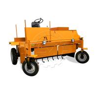 China Small model Poultry Waste Processing Machine Moving Type Compost Making Machine for producing organic fertilizer for sale
