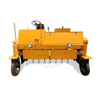 China Small model Poultry Waste Processing Machine Moving Type Compost Making Machine for producing organic fertilizer for sale