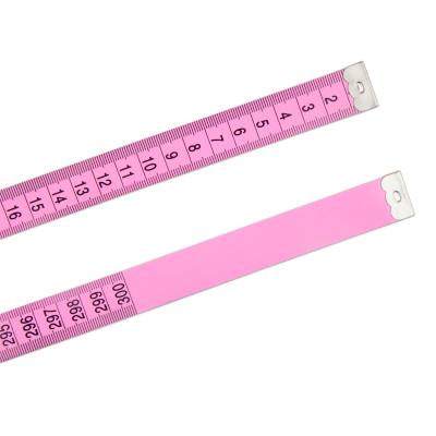 中国 Wintapeはピンクの衣類の巻尺が二倍になる3mの長く柔らかいビニール材料を量る 販売のため