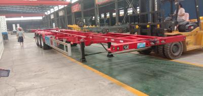 Cina 40T Max Payload 3 assi Container Semi-remorco con twist lock Heavy Duty Landing Gear in vendita