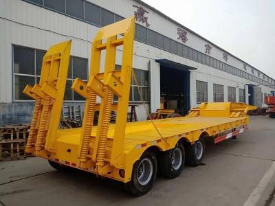 Cina 80-120 tonnellate di carico nominale Low Loader Lowboy Truck Trailers per il trasporto di attrezzature in vendita