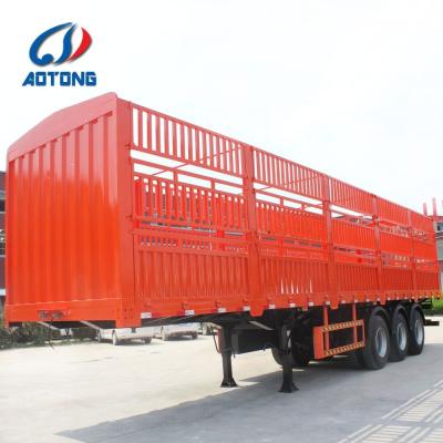 Cina Sistema elettrico 24V 60T 80T Triasse Trasportatore di animali Semirimorchio per il trasporto di bestiame in vendita