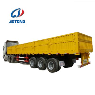 China Tri Axles Lowbed Semi Trailer with Ladder Side Wall and 28 Ton Two Speed Landing Gear for sale