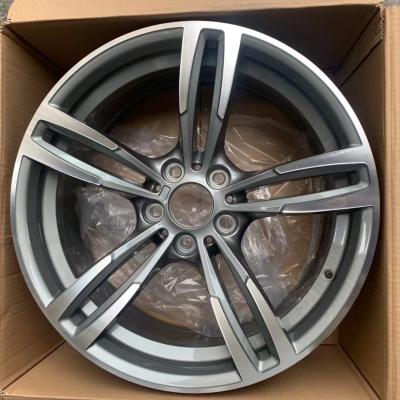 Cina 5-Double-Spokes a 19 pollici Grey Genuine Wheels For Bmw M4 in vendita