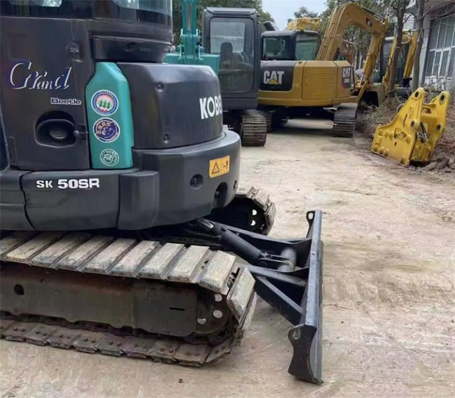 2020 Year 5260kg Second-hand Kobelco Excavator SK55SR with Engine modelYanmar 4TNV88 1