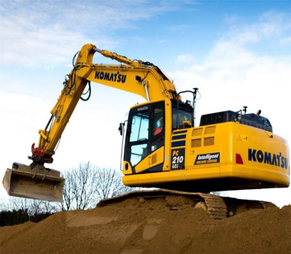 Quality Pre Owned Komatsu 210 Excavator 37500KGs Used Excavator for sale