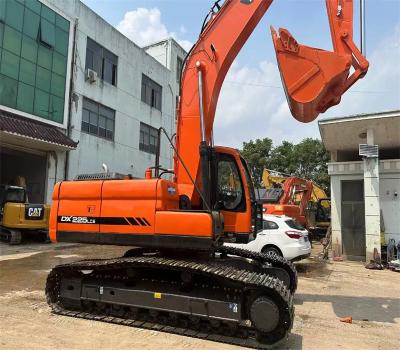 Cina Escavatore a ruote usate arancione DX225LC Doosan Backhoe Escavatore usato in vendita