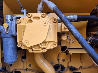 中国 20tons 良い状態で使用されたカタツムリ掘削機 320GC 最大掘削深さ 6720.0mm 販売のため