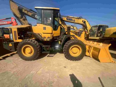 Cina Velocità caricatore di seconda mano con 3.3 M3 Capacità del secchio 38.1 Km/h Velocità massima e 262 CV di potenza in vendita