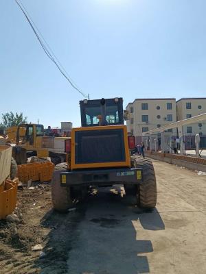 Cina Grader diesel a lama retta a prezzi accessibili con motore Cummins in vendita