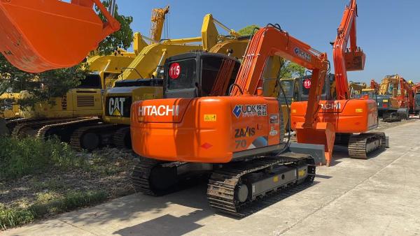 Quality Mini Excavator Japanese Original HITACHI ZX70 Used Digger in Good Condition for sale