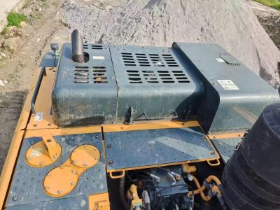 China Used Hyundai 520 Large Scale Excavator Powerful Performance for sale