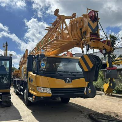 중국 수압 망원경 붐 사용 이동 트럭 크레인 판매 공장 허가 좋은 가격 25 톤 트럭 48.5m 들어올림 높이 판매용