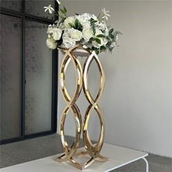Cina Fiore da sposa in oro Piatto centrale Fiore da sposa in metallo unico 97cm in vendita