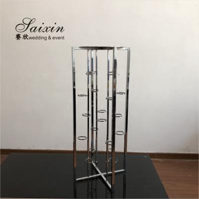 中国 金色の結婚式花スタンド 黒色ディスプレイ 床 キャンドルスタンド テーブル メタルキャンドル 販売のため