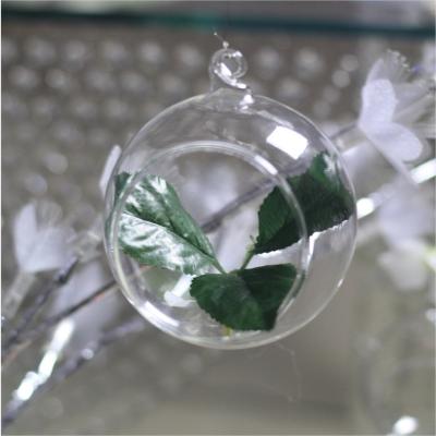 Cina Wholesale cheap glass  hanging ball candle holder lantern for event Christmas decoration in vendita