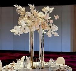中国 ZT-369 ホットセール 結婚式の装飾のための正方形金属の花スタンド 販売のため