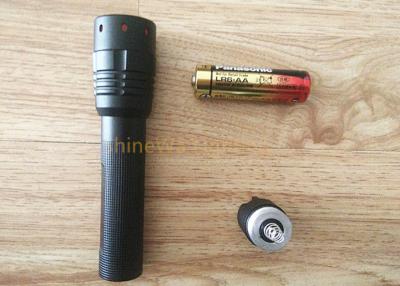 中国 長期高い発電はトーチ ライト1M耐衝撃性/クリー語によって導かれた懐中電燈を導きました 販売のため