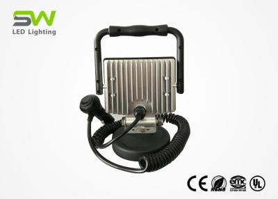 China 27W LED Light Bar Led Light Pods Flood Work Light 1800 Lumen With Car Charger for sale