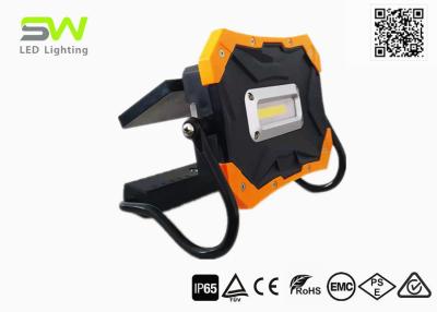 China Multi Use 10w Cob Led 900 Lumens Solar Work Flood Light With Power Bank for sale