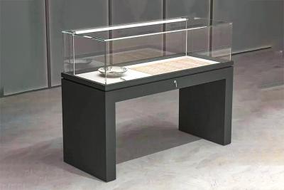 China Matte White Relic Display Case Customized Logo Museum Glass Display Box for sale