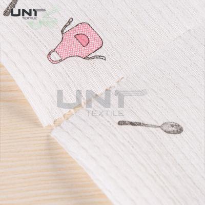 China 30gsm Breathable Polyester Spunlace Nonwoven Fabric High Water Absorbent Rag Roll for sale