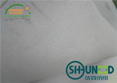 China Chemisch product In entrepot het Interlining van niet Geweven Stof met Verspreidingsdeklaag 1025SF Te koop