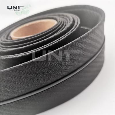 Cina Rivestimento tessuto della cintura del Fishbone della spina di pesce per le azione disponibili di controllo di qualità interno degli accessori degli indumenti dei pantaloni in vendita