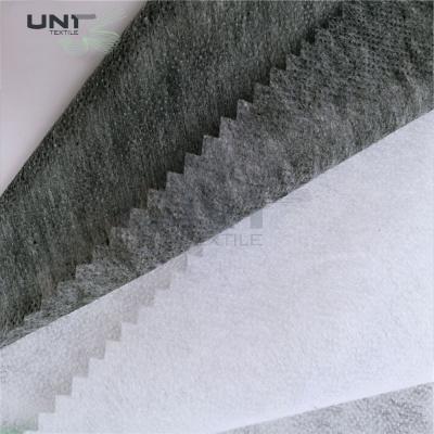 China Lijm In entrepot van de kledingstuk de niet Geweven Interlining Thermische PA met 25gsm-Gewicht Te koop