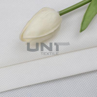 China Eco Friendly PP Spunbond Non Woven Fabric Rolls For Interlining 2 - 320cm Width for sale
