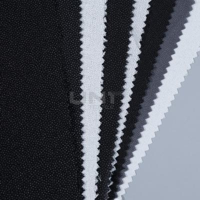 China Tecido de tecido entrelaçado ideal para roupas Durável e esteticamente agradável à venda