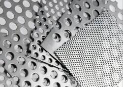 China 2mm Decorative Perforated Stainless Steel Metal Screen Sheet Doors Panels Best Price in Thailand for sale