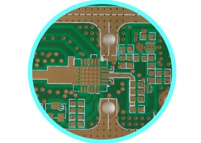 Cina PWB del circuito stampato di a microonde PWB di alto potere rf di Hybird di 4 strati per il radiotelescopio in vendita